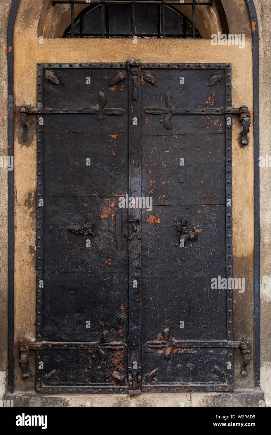 Gate latches hi-res stock photography and images - Alamy