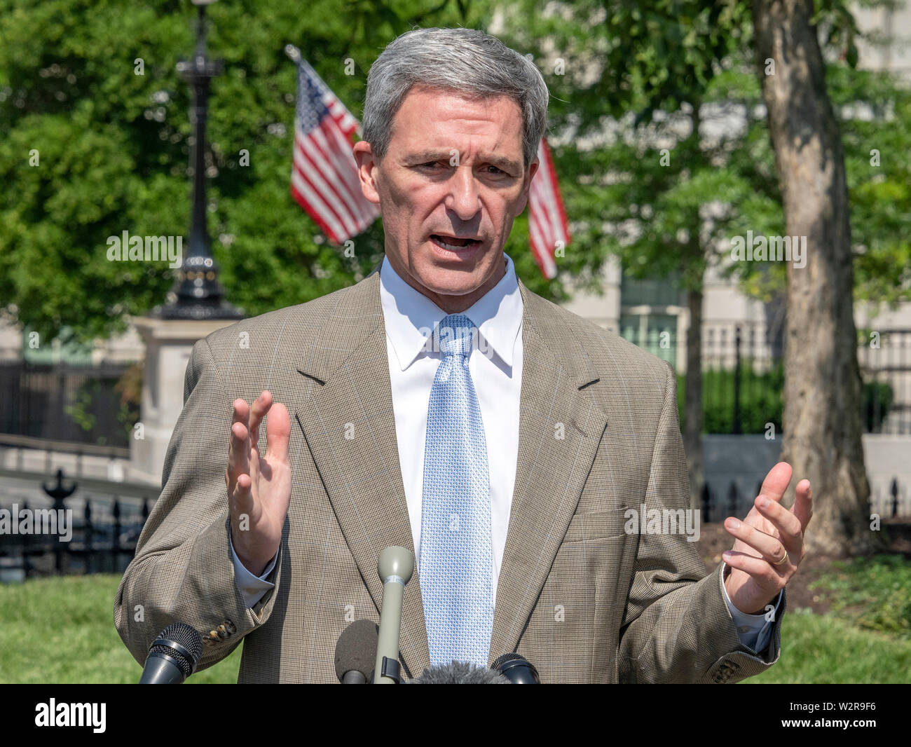 Kenneth thomas cuccinelli ii hi-res stock photography and images - Alamy