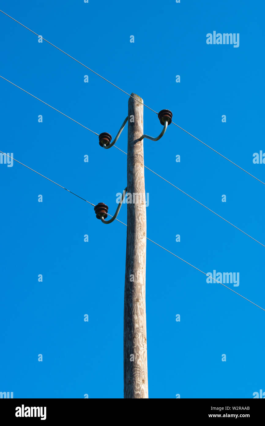 Wooden electrical pole hi-res stock photography and images - Alamy