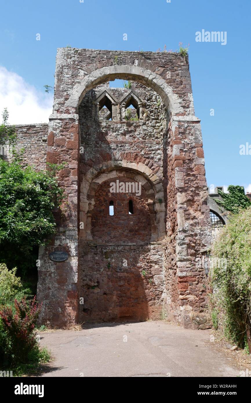 Exeter roman walls hi-res stock photography and images - Alamy
