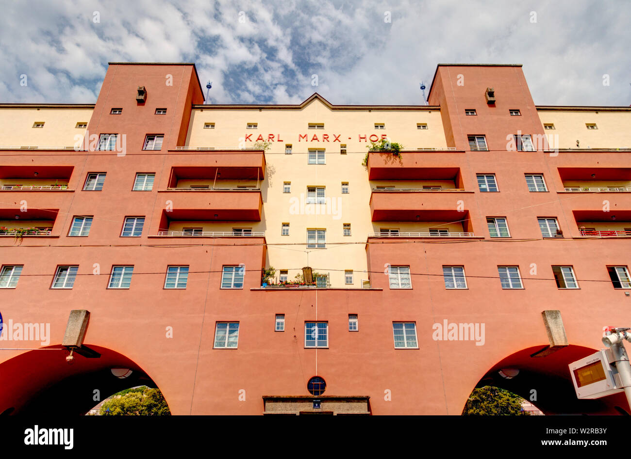 Karl Marx Hof, Vienna Stock Photo - Alamy