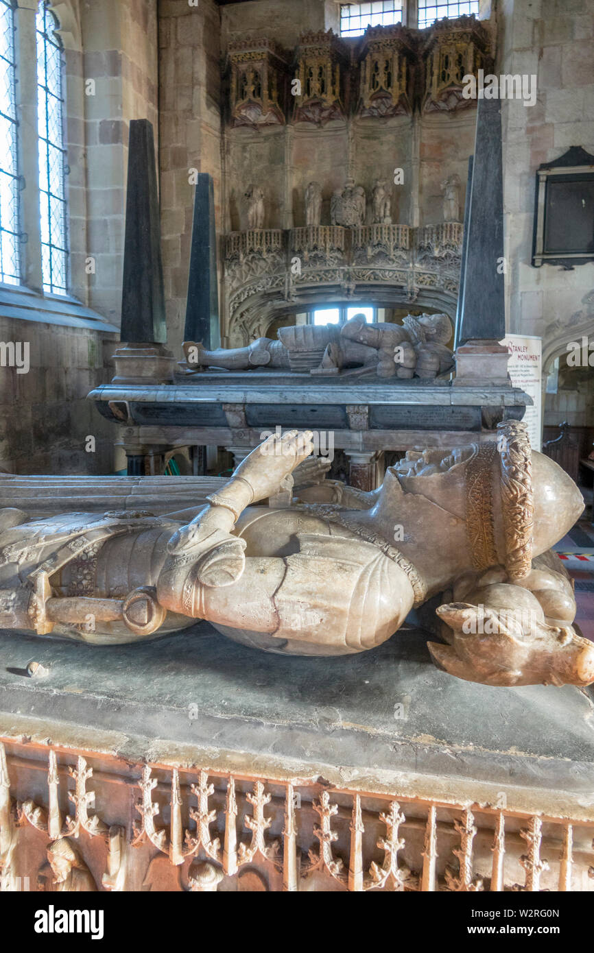 Medieval tombs hi-res stock photography and images - Alamy
