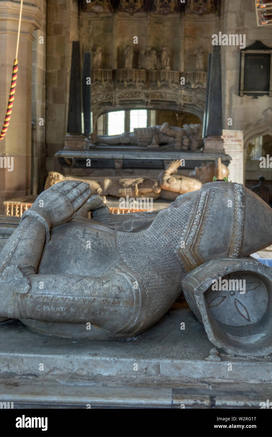 Medieval tombs hi-res stock photography and images - Alamy