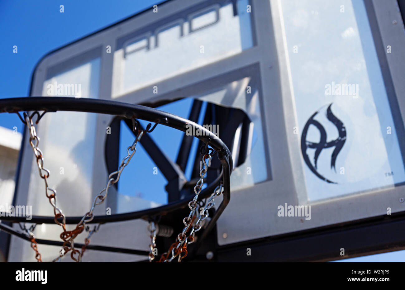 Broken basketball rim hi-res stock photography and images - Alamy