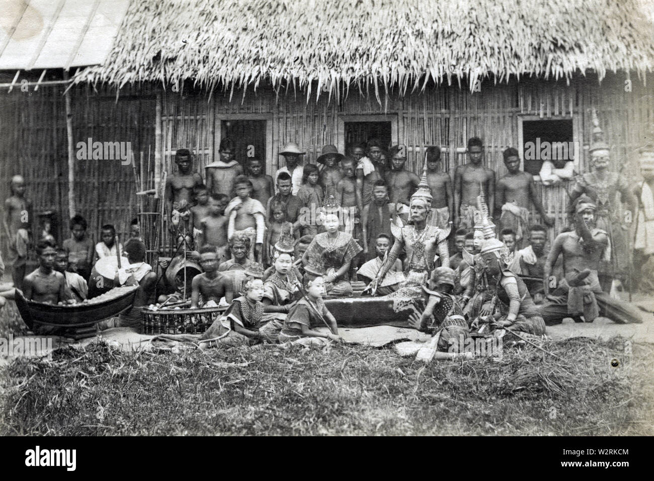 Khon performers hi-res stock photography and images - Alamy