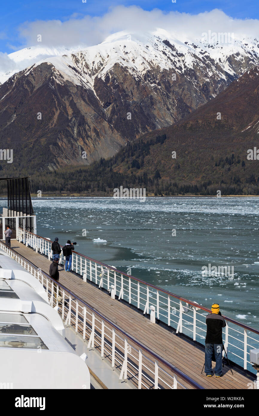 Cruise Ship, Hubbard Glacier, Disenchantment Bay, Alaska, USA Stock ...