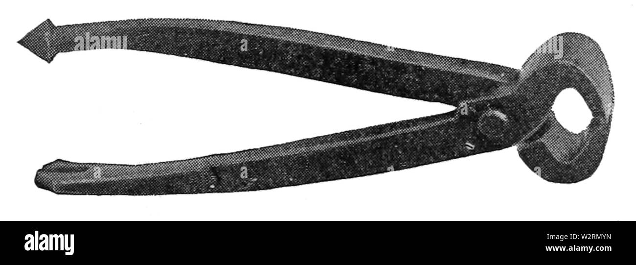 Pincers Black and White Stock Photos & Images - Alamy