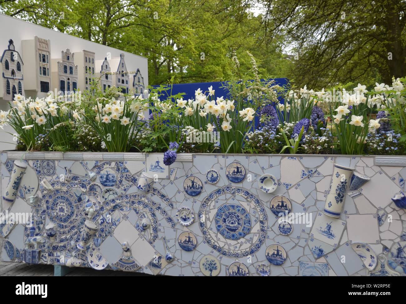 Dutch spring flowers hi-res stock photography and images - Alamy