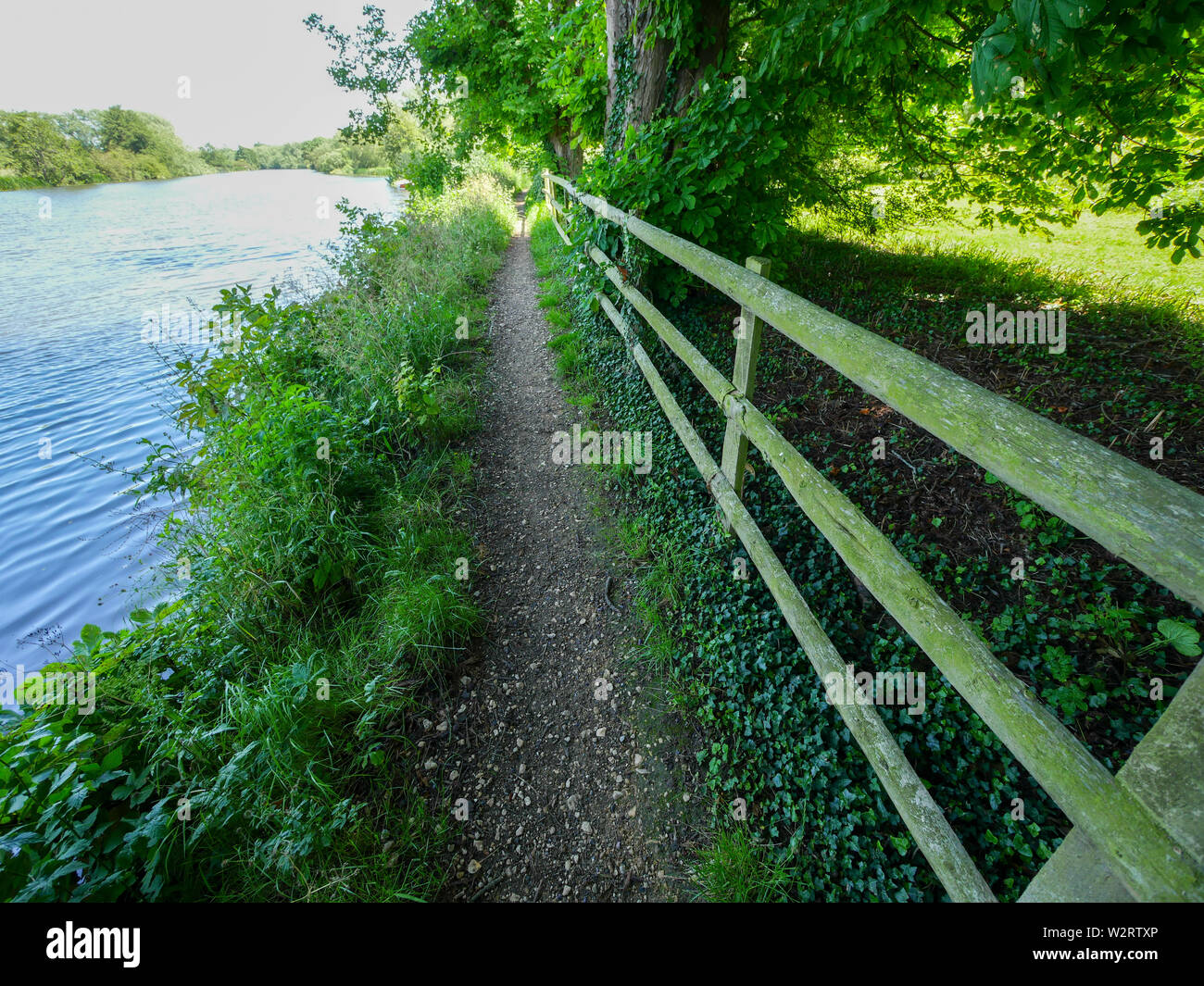 The Ridgeway Prehistoric Road, Next to the River Thames, South Stoke ...