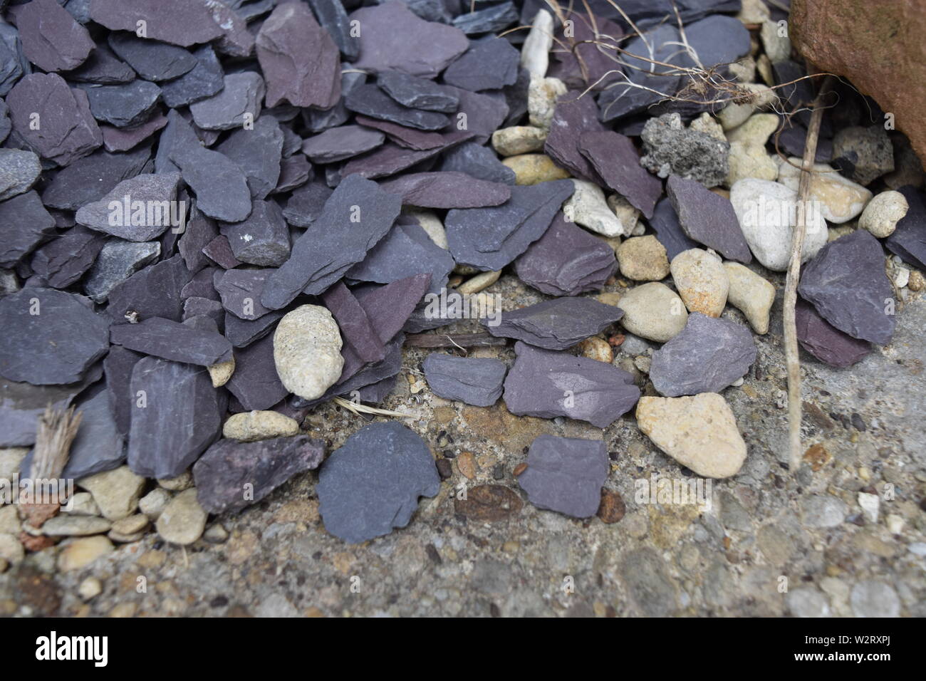 slate shingle pebbles Stock Photo - Alamy