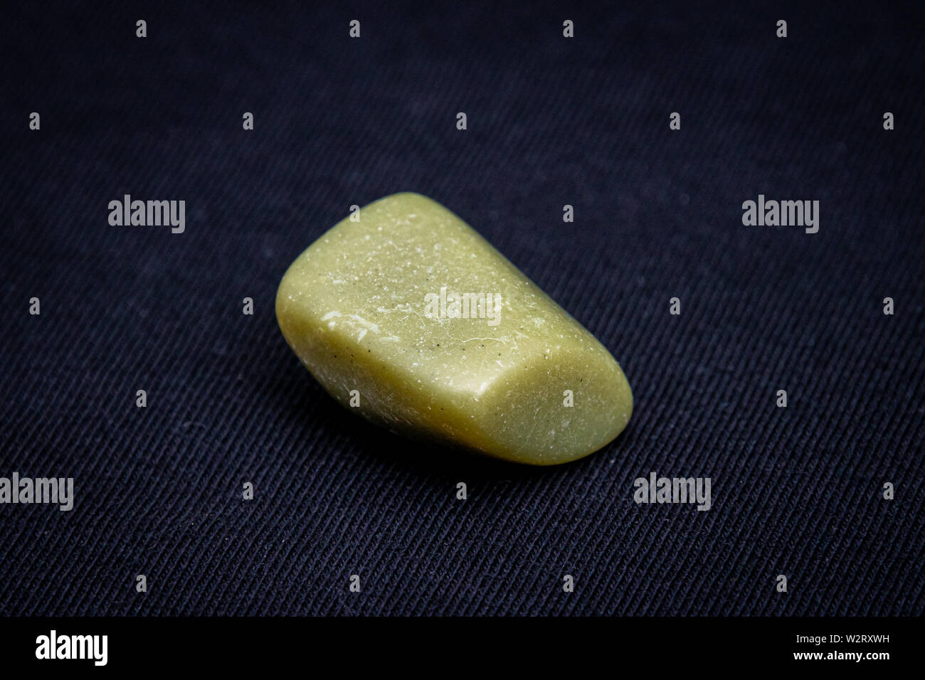 Dark olive green jade hi-res stock photography and images - Alamy