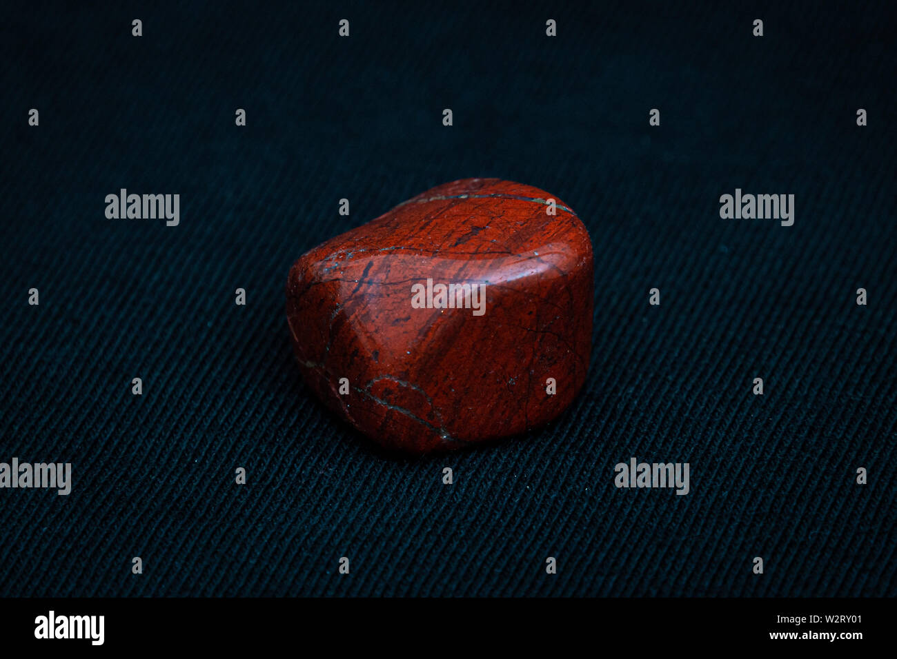 Deep red jasper hi-res stock photography and images - Alamy
