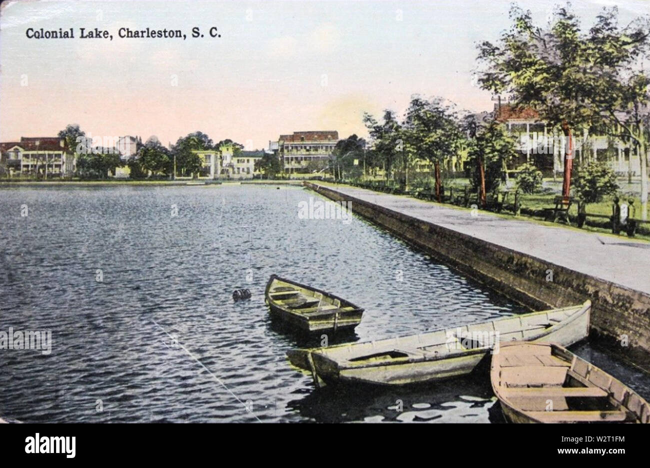 Colonial lake hi-res stock photography and images - Alamy
