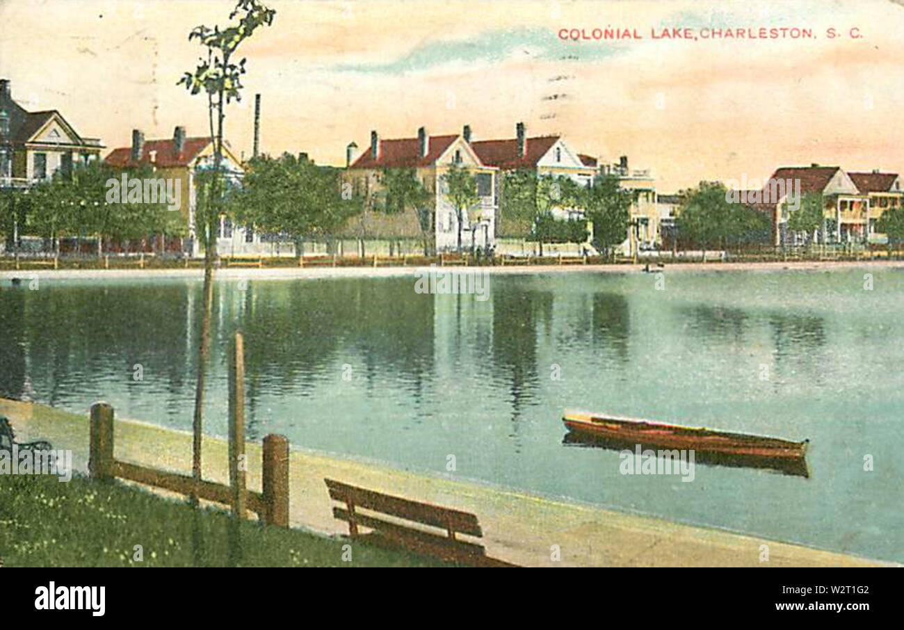 Colonial lake hi-res stock photography and images - Alamy