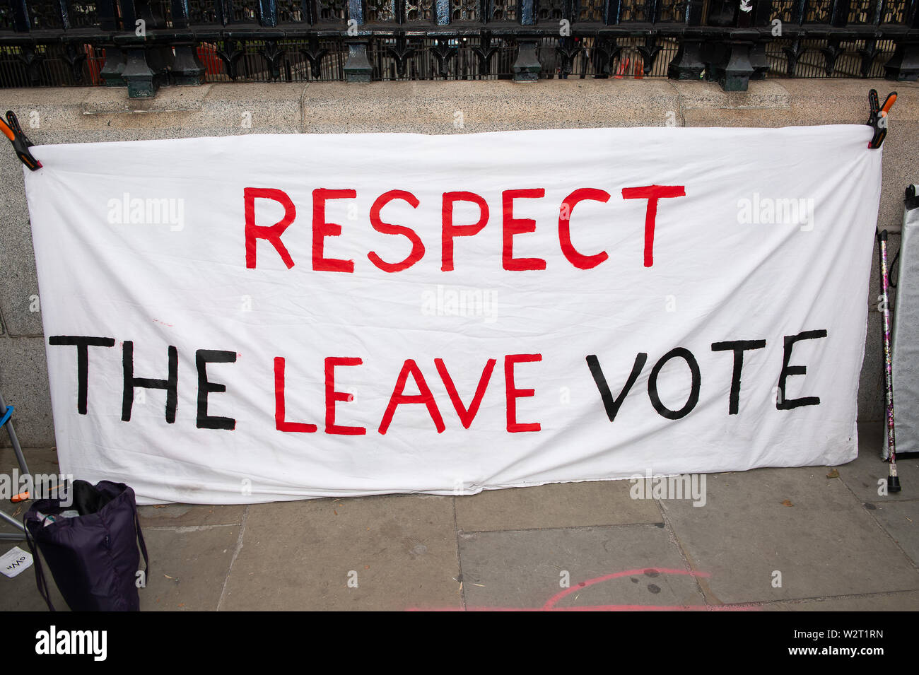 Article 50 brexit voted leave hi-res stock photography and images - Alamy