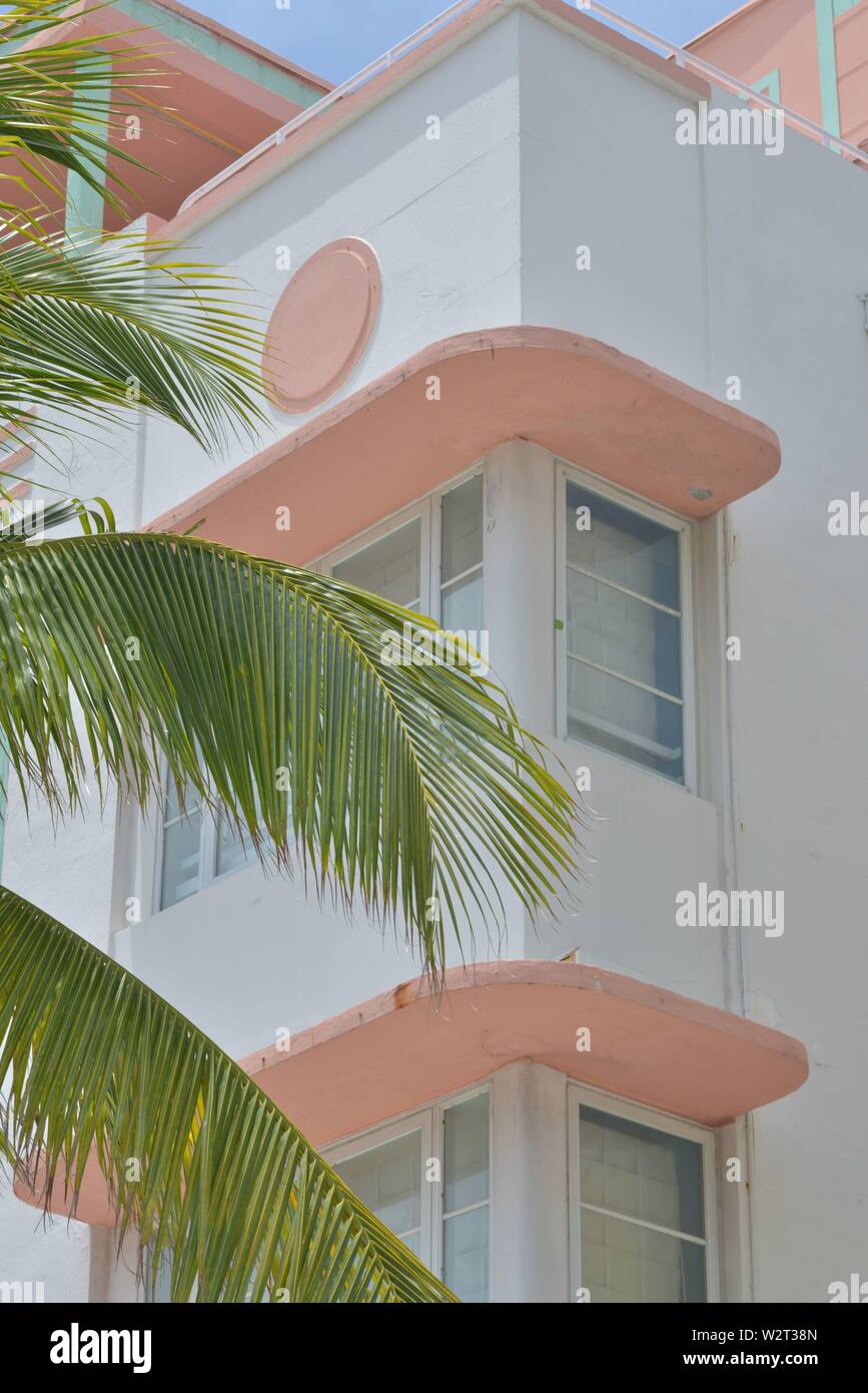 Art Deco Miami High Resolution Stock Photography and Images - Alamy