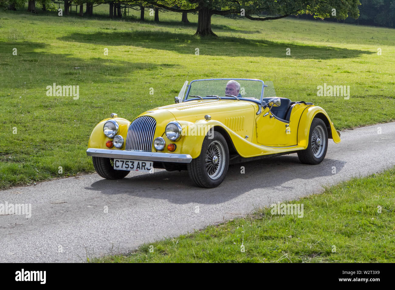 Yellow Convertible High Resolution Stock Photography and Images - Alamy