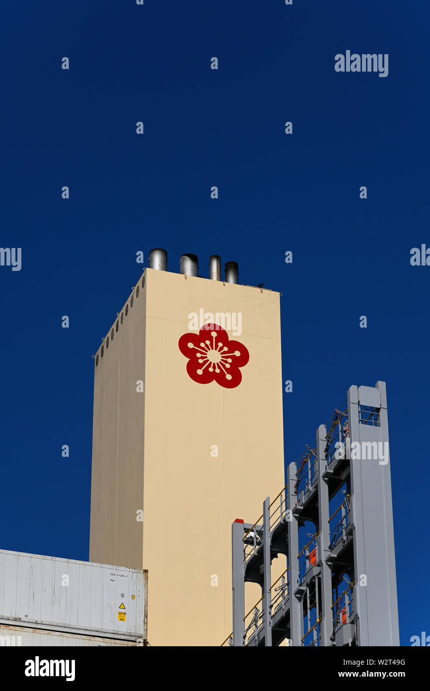 Oocl logo hi-res stock photography and images - Alamy