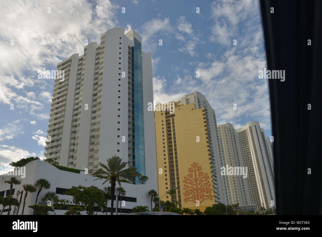 South maimi beach hi-res stock photography and images - Alamy