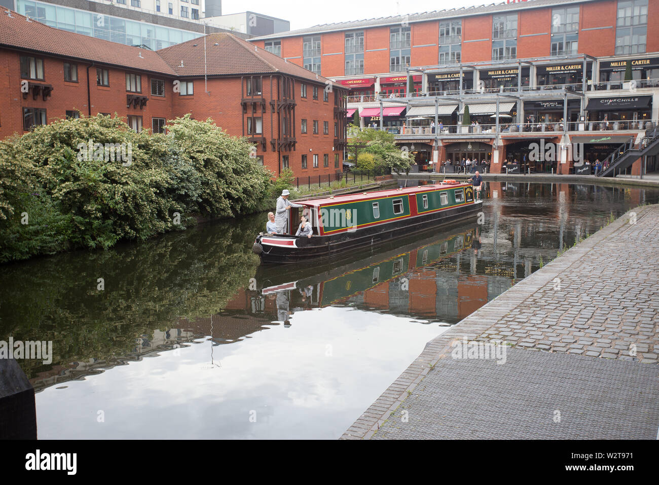 Birmingham Worcester Canal, Broad st area Stock Photo - Alamy