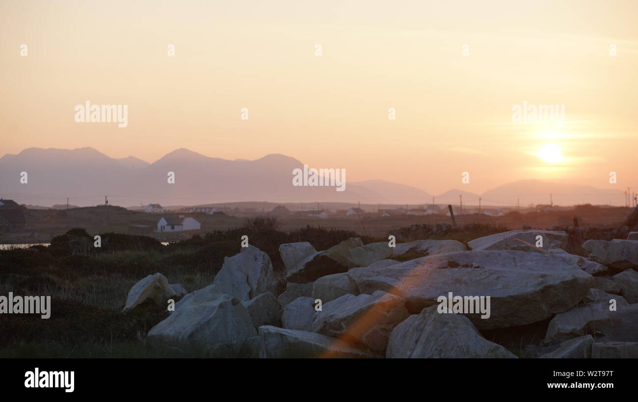 Sun splitting the stones hi-res stock photography and images - Alamy