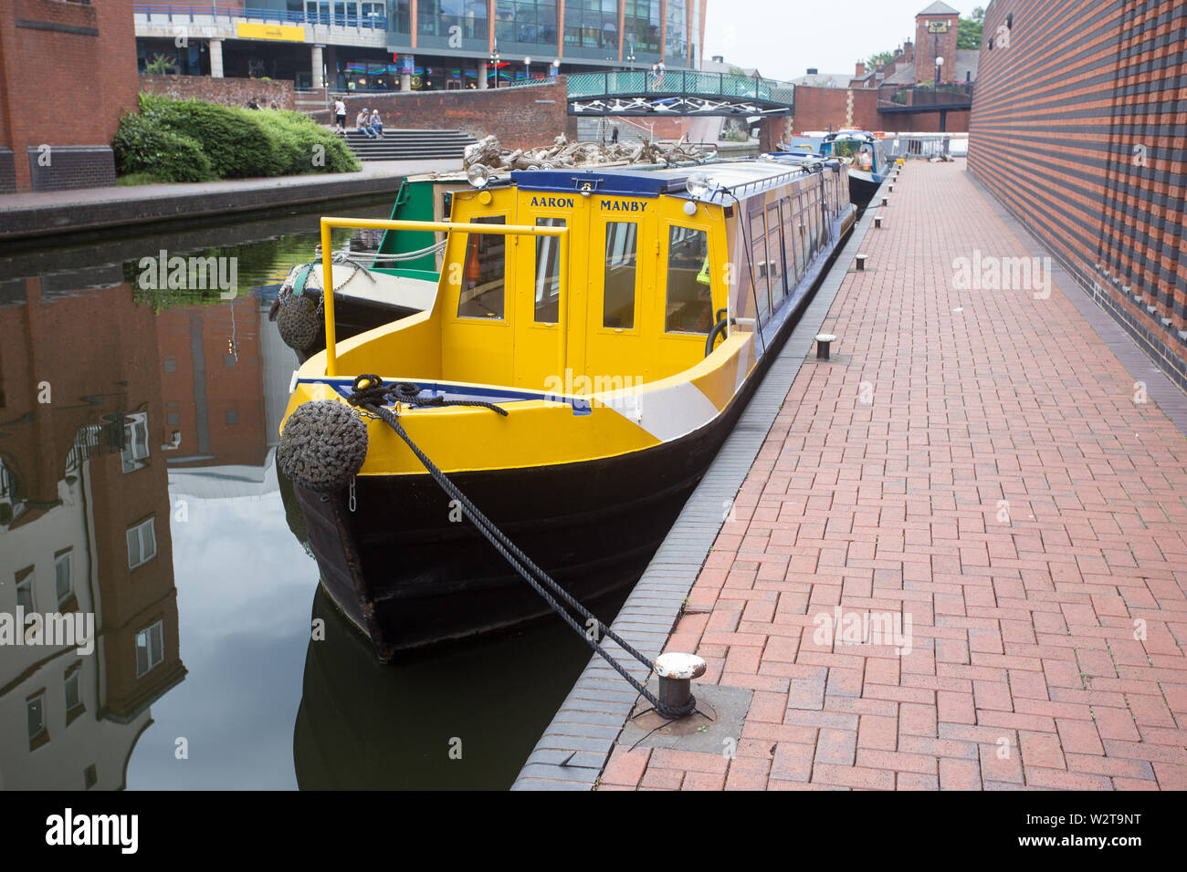 Birmingham Worcester Canal, Broad st area Stock Photo - Alamy