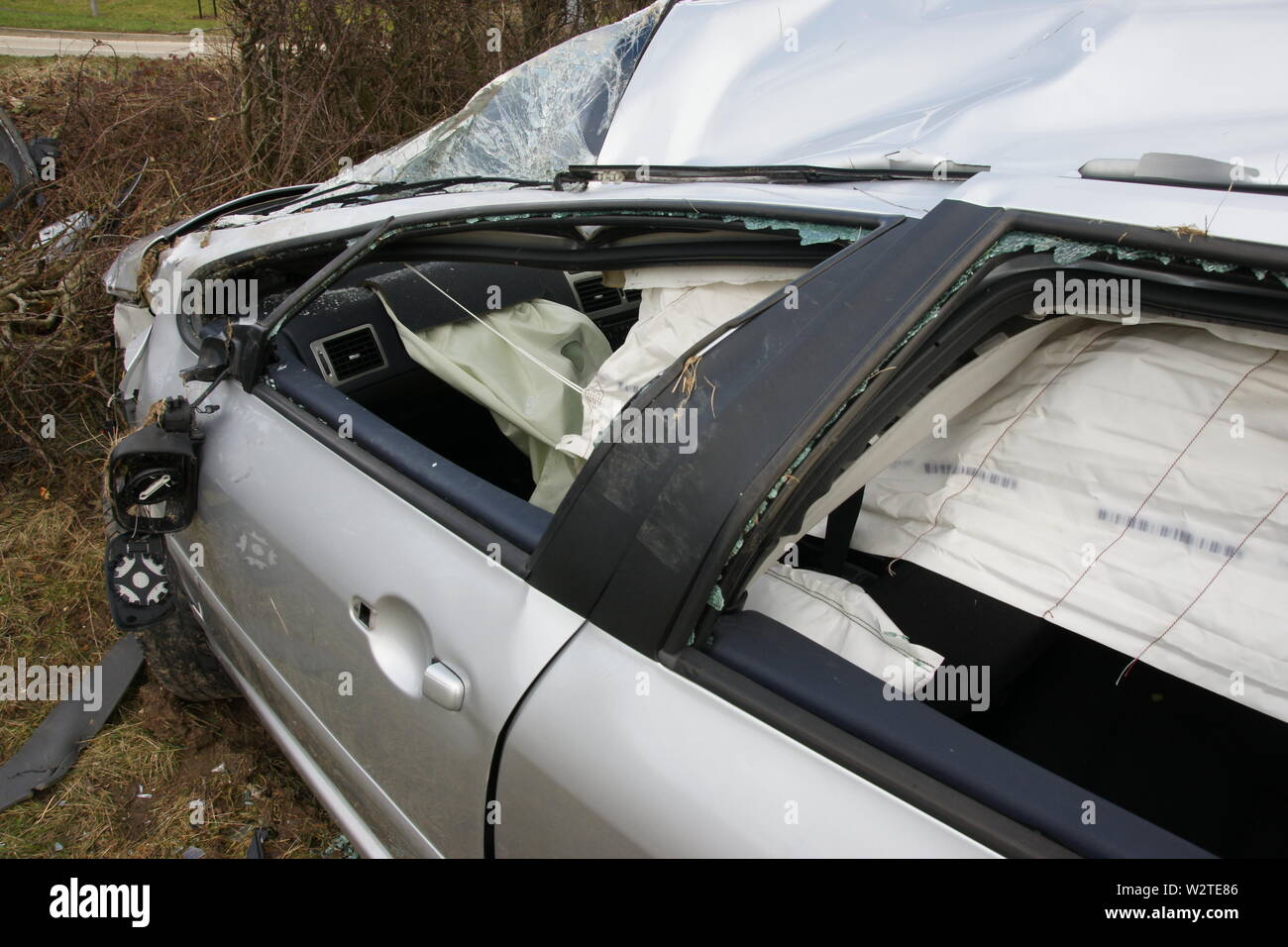 High speed response hi-res stock photography and images - Alamy