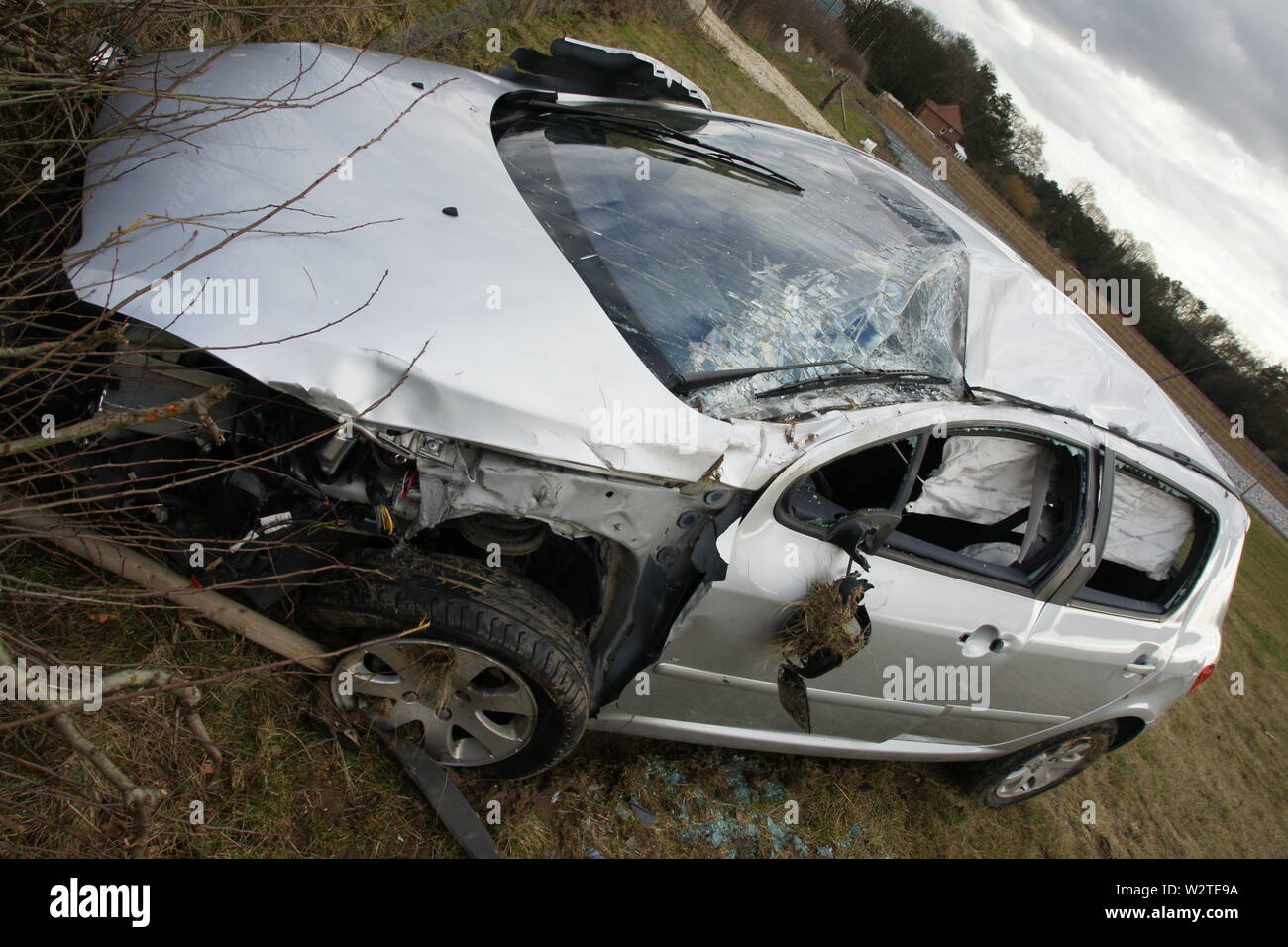 High speed response hi-res stock photography and images - Alamy