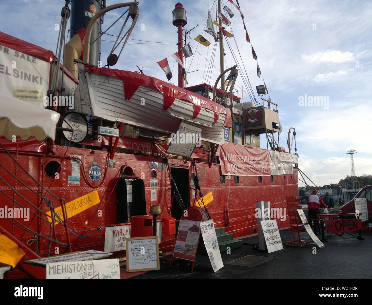 Runner vomiting hi-res stock photography and images - Alamy