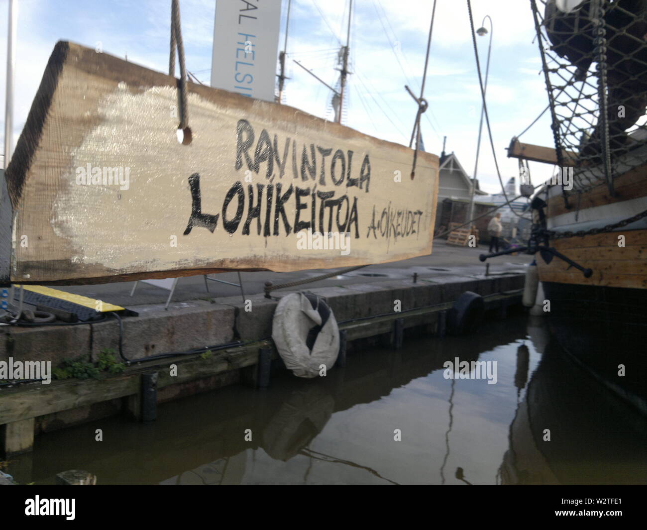 Runner vomiting hi-res stock photography and images - Alamy