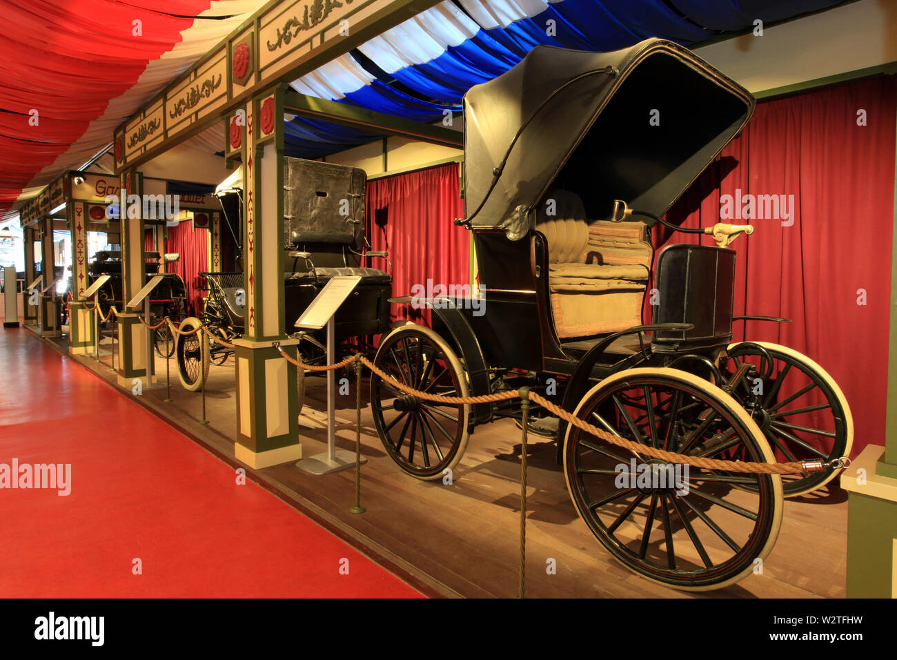 Kingston museum bus hi-res stock photography and images - Alamy