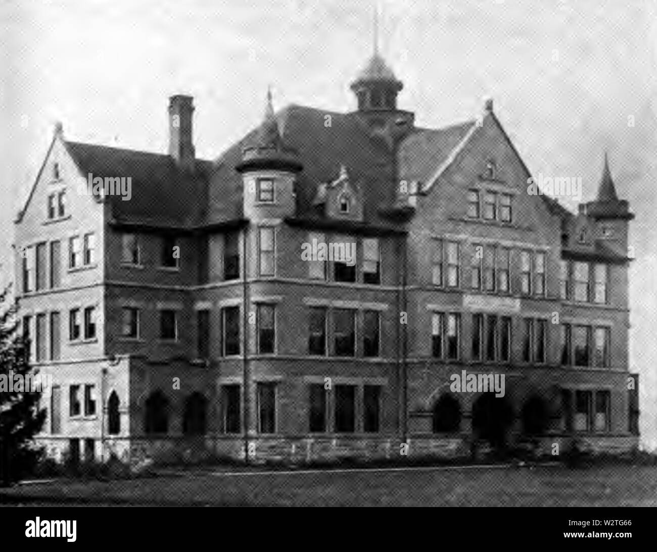 Eaton building Black and White Stock Photos & Images - Alamy