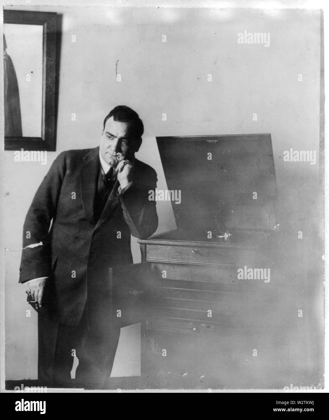 Enrico caruso famous italian Black and White Stock Photos & Images - Alamy