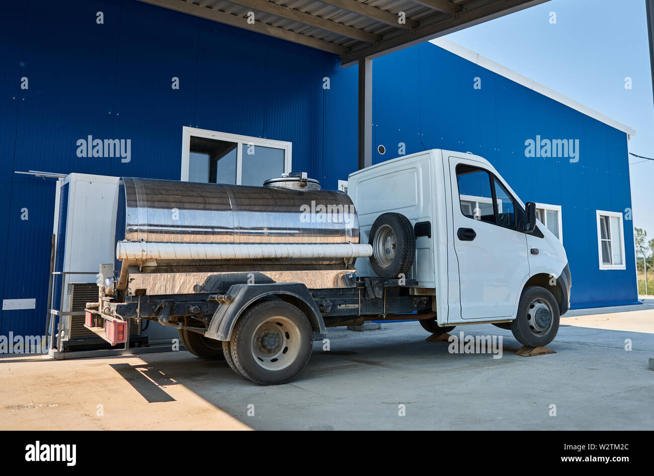 Milk factory delivery hi-res stock photography and images - Alamy