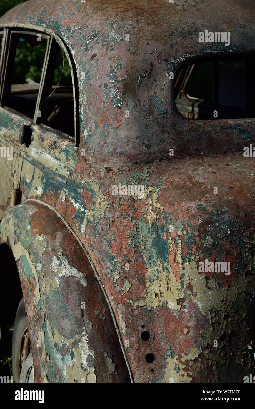 Old rusty car hi-res stock photography and images - Alamy