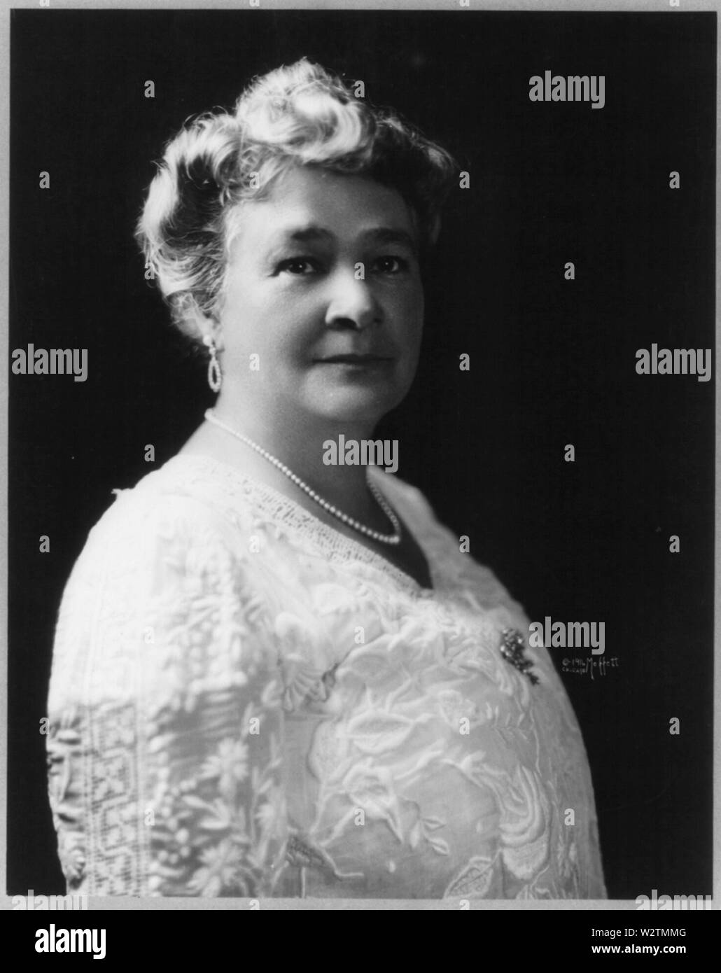 German female opera singer Black and White Stock Photos & Images - Alamy