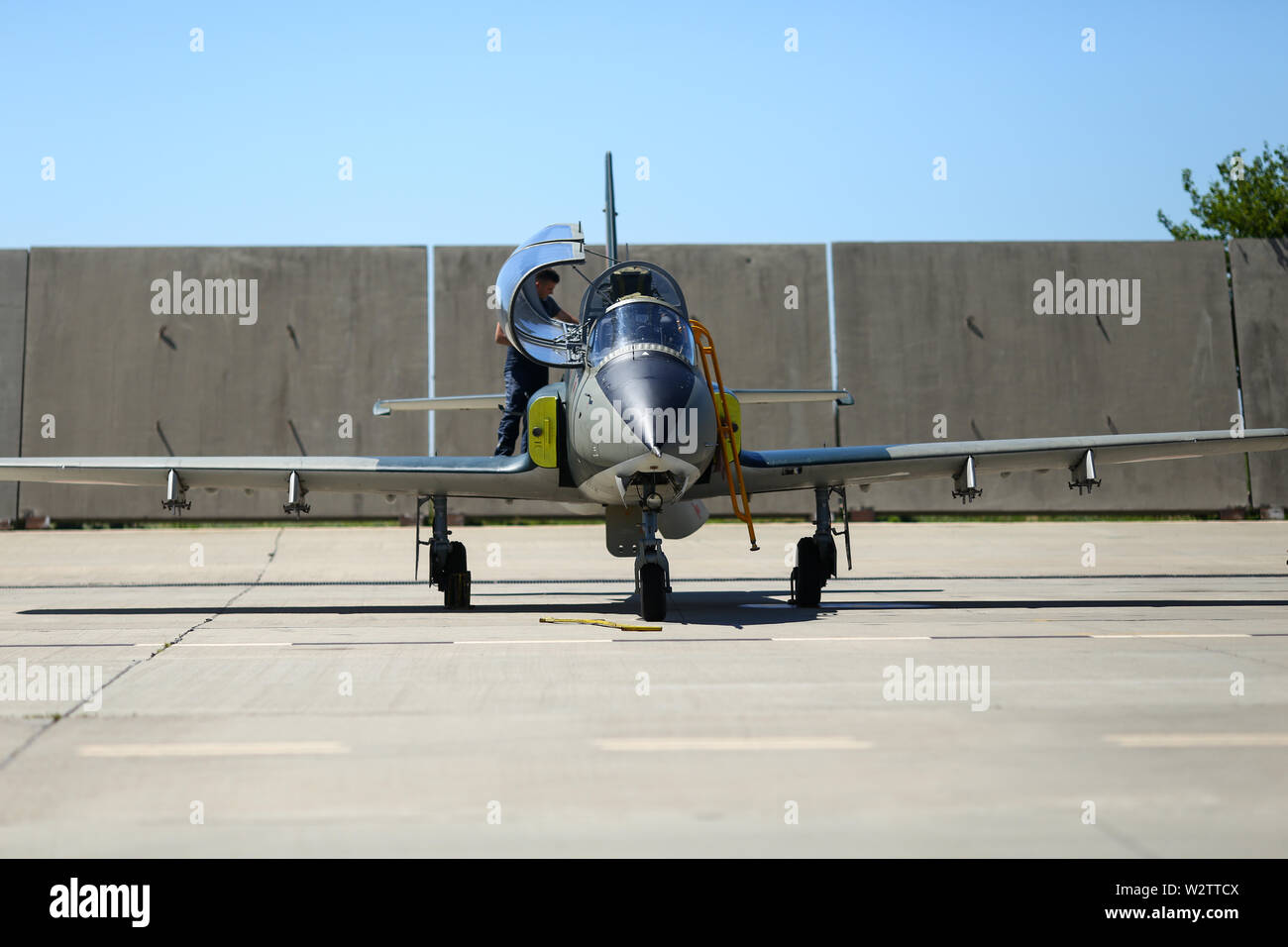 Advanced jet training aircraft hi-res stock photography and images - Alamy