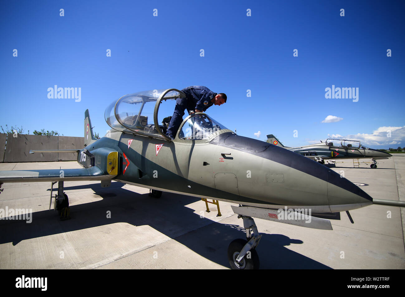 Supersonic advanced jet trainer hi-res stock photography and images - Alamy