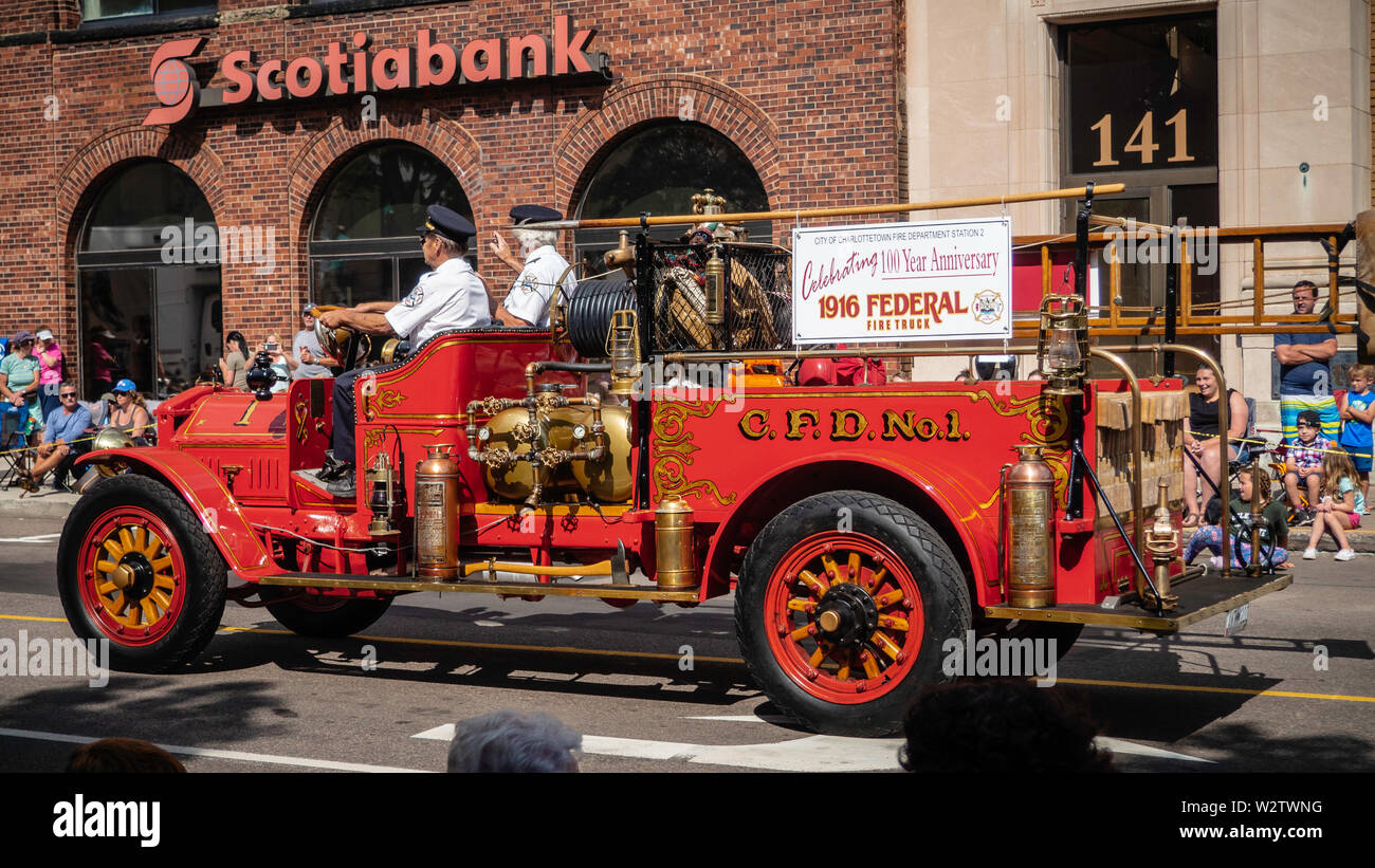 Fire vehicle in parade hi-res stock photography and images - Alamy
