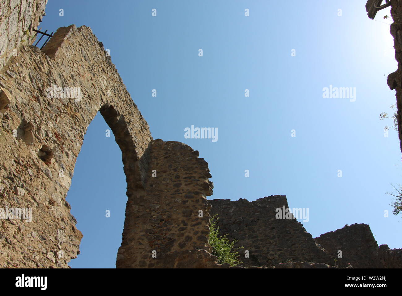 Beautiful medieval castles france hi-res stock photography and images ...