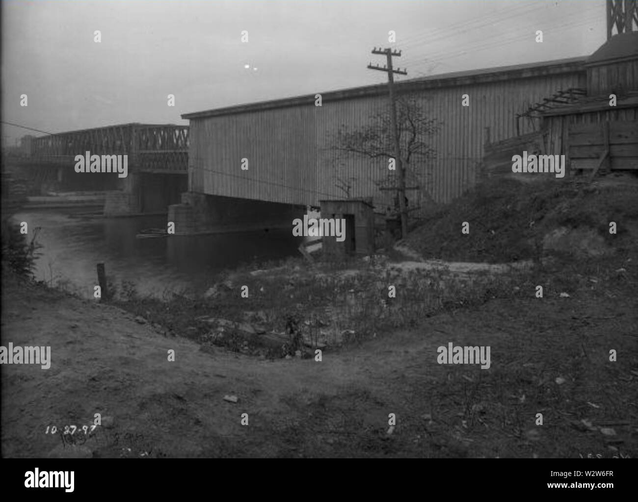 Grays Ferry Bridge-View-Old Grays Ferry Bridge-Fr Stock Photo - Alamy
