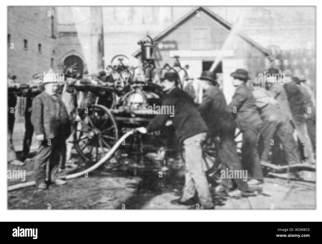 Manual fire engine hi-res stock photography and images - Alamy