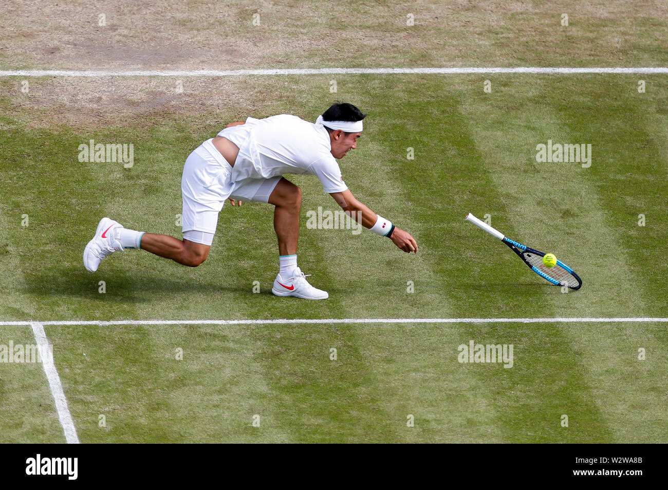Roger federer backhand hi-res stock photography and images - Alamy
