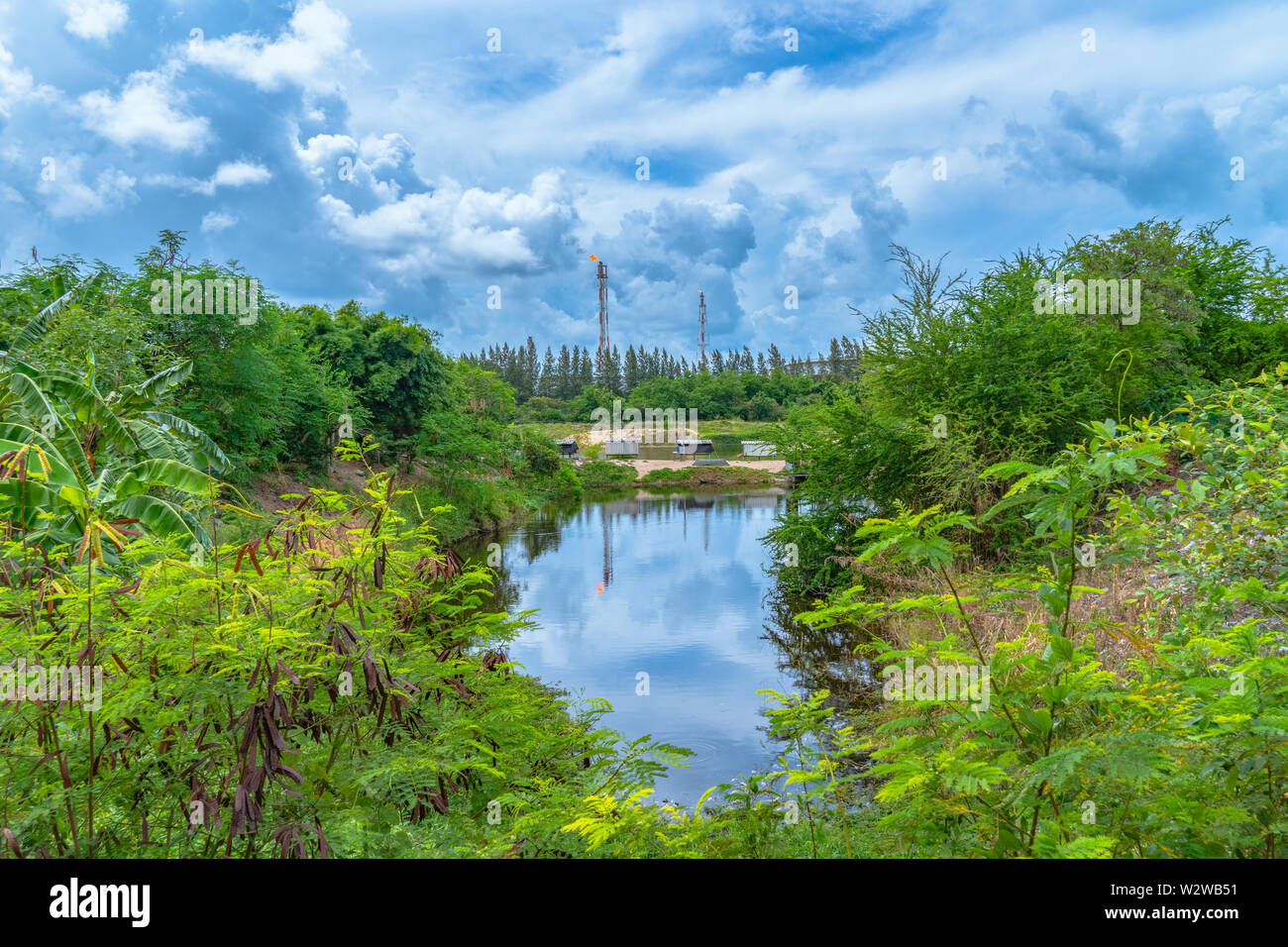 Gas oil separation plant hi-res stock photography and images - Alamy