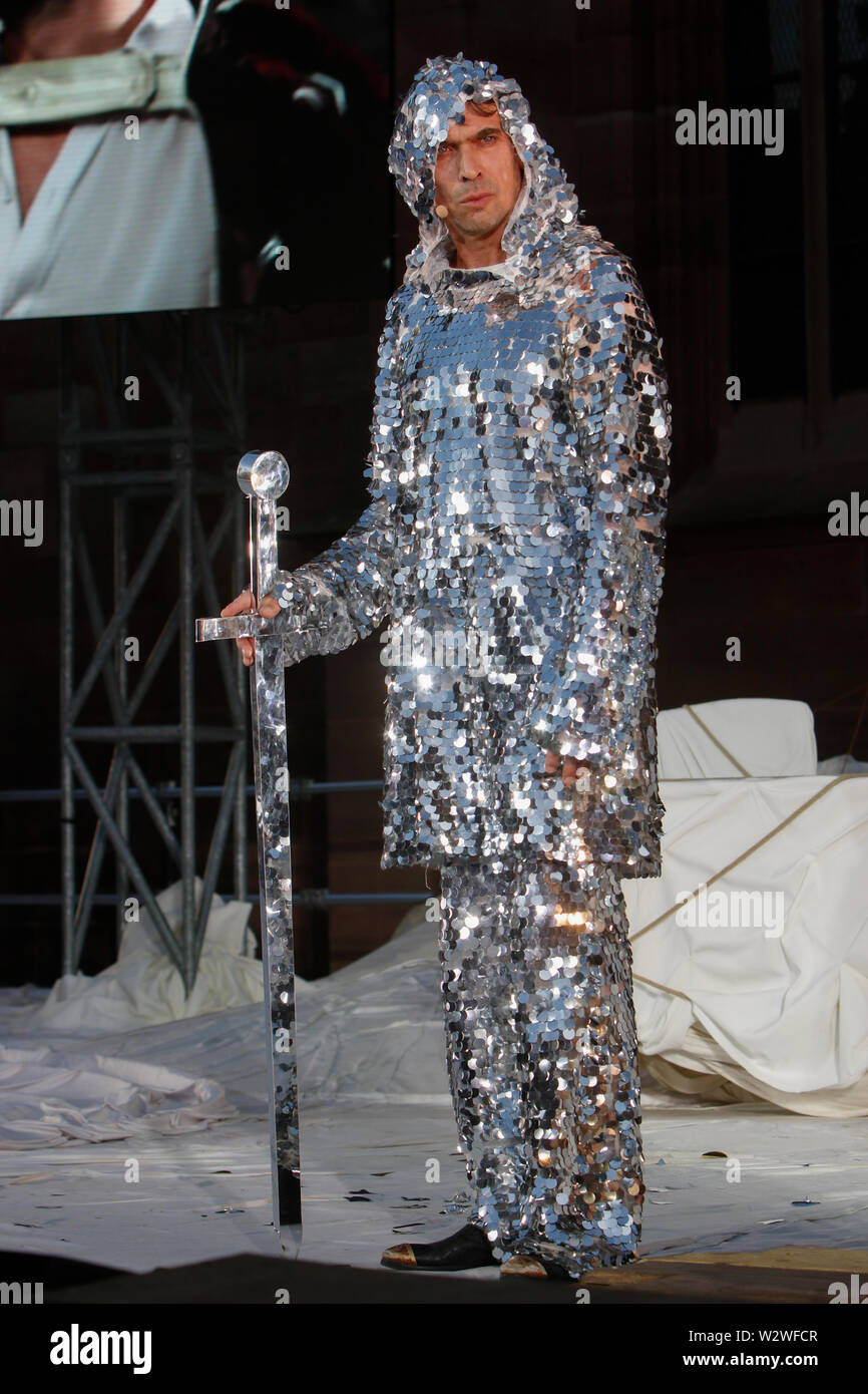 Worms, Germany. 10th July 2019. Actor Alexander Simon (as Siegfried) is ...