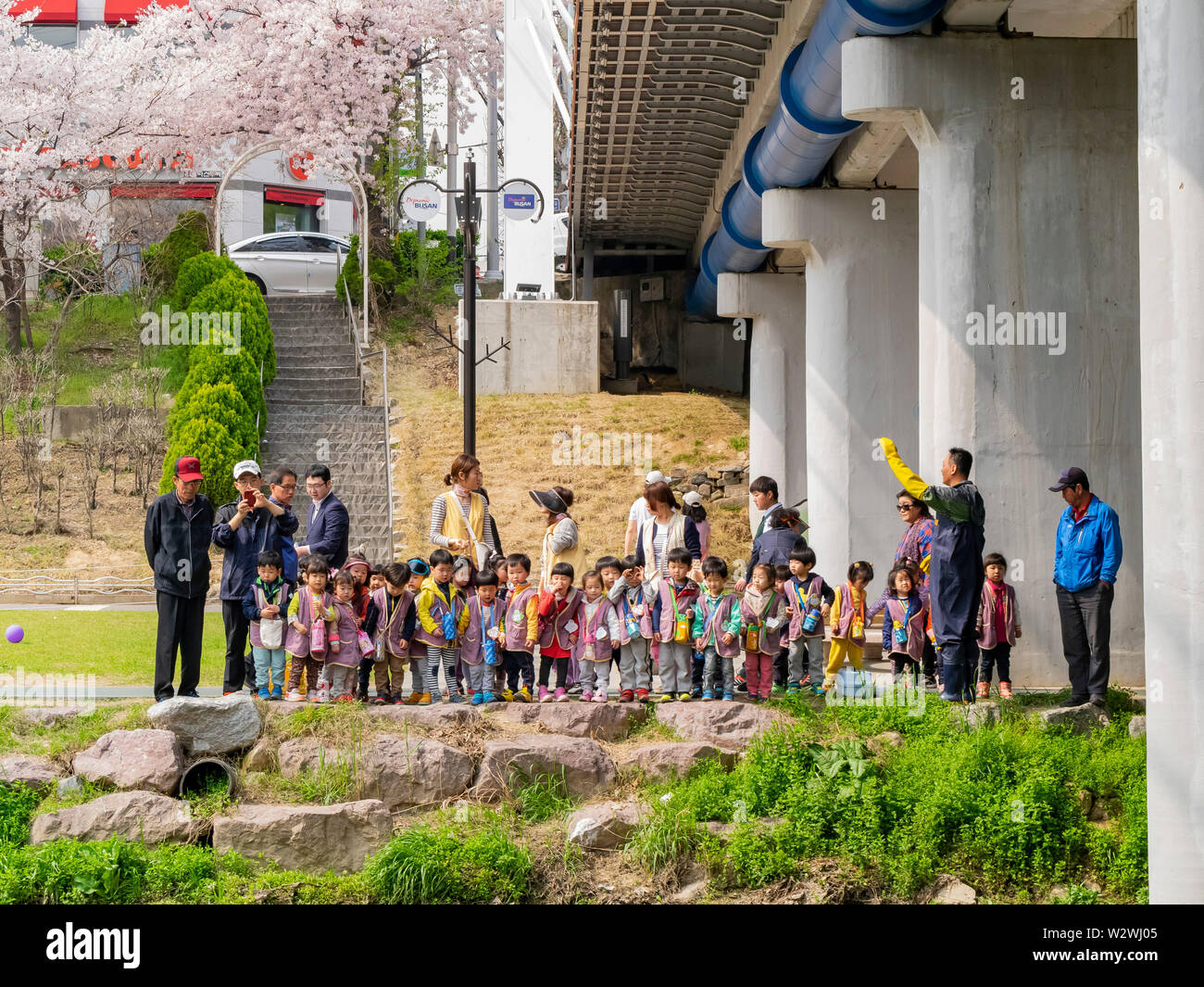 South Korean Children High Resolution Stock Photography and Images - Alamy