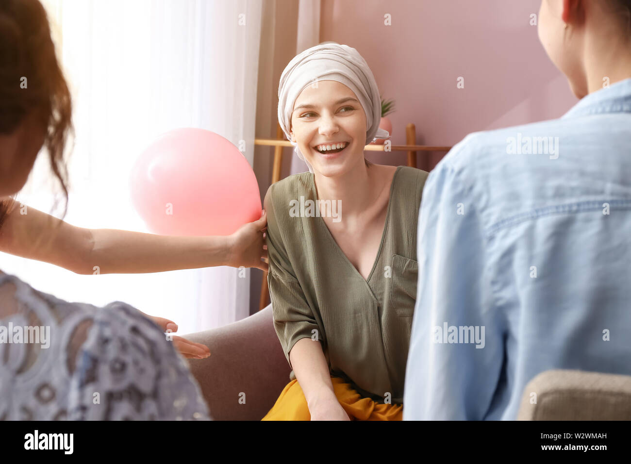 Women visiting friend after hi-res stock photography and images - Alamy