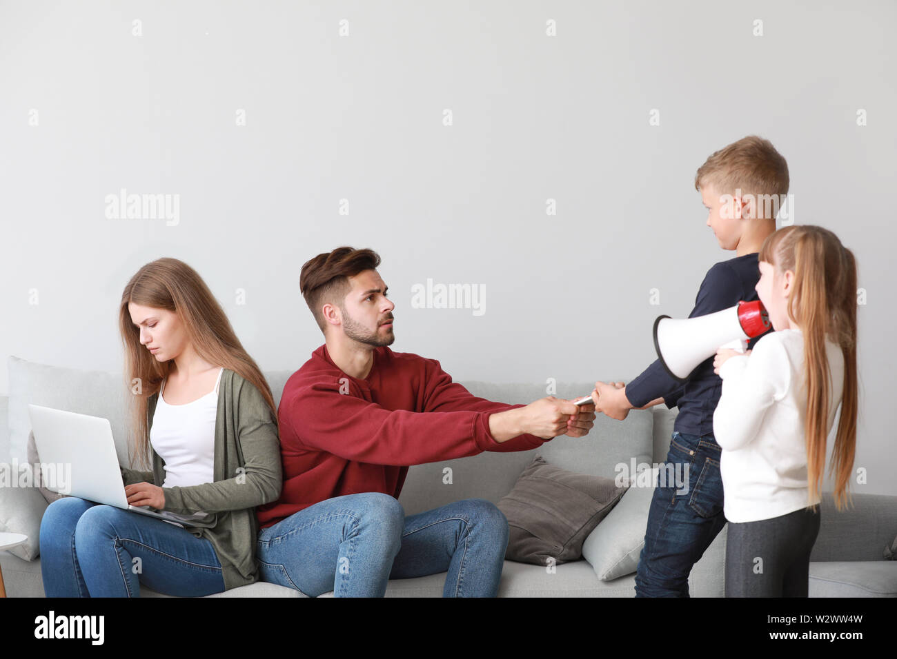 Father scolding son and daughter hi-res stock photography and images ...