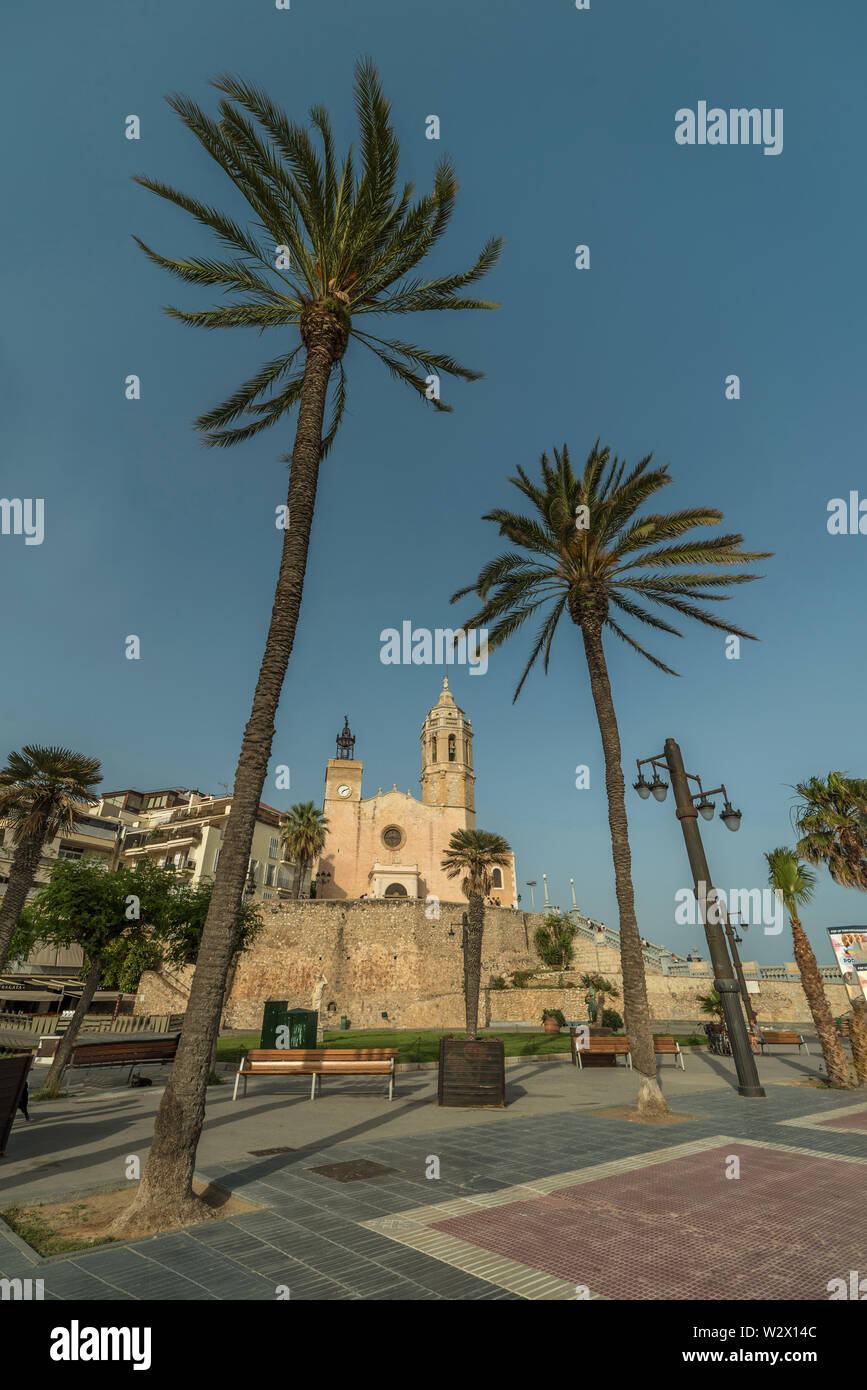 Sitges cathedral hi-res stock photography and images - Alamy