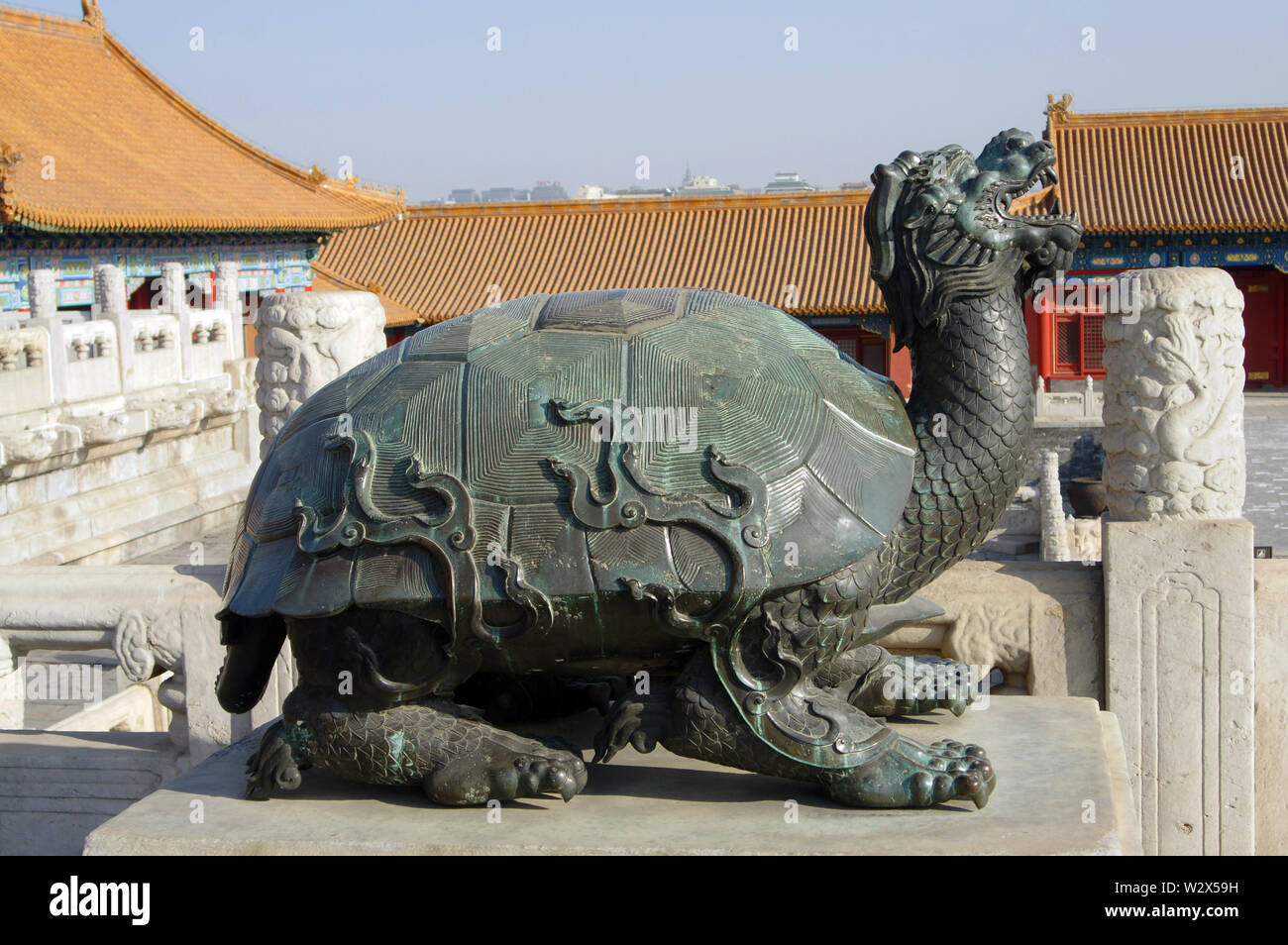 Chinese dragon turtle hi-res stock photography and images - Alamy